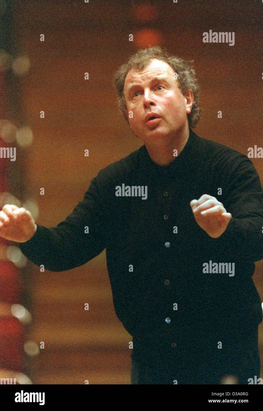 Andras schiff hi-res stock photography and images - Alamy