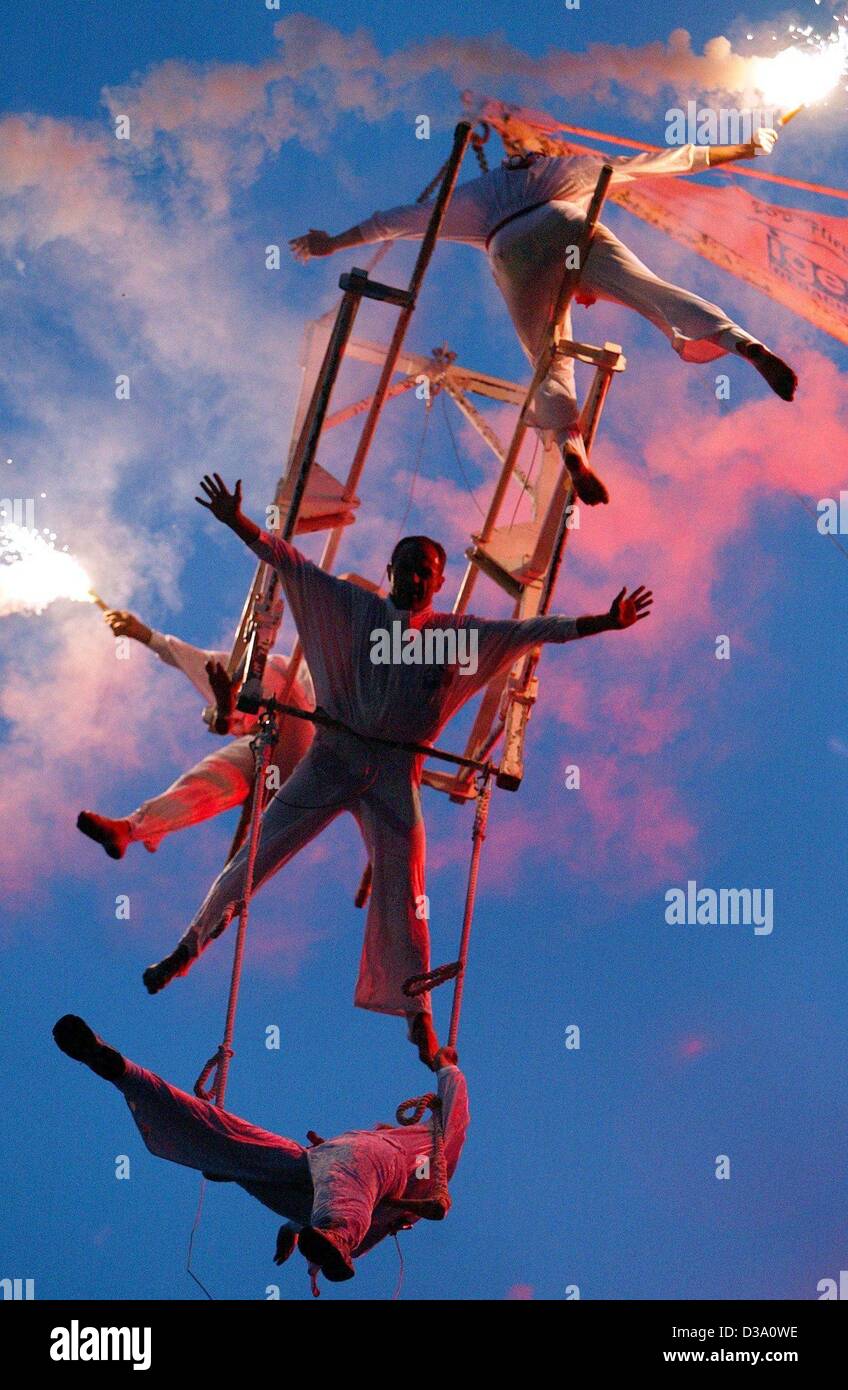 Members stunt flying group the hi-res stock photography and images - Alamy