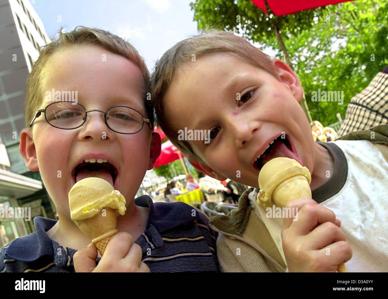 Better ice cream hi-res stock photography and images - Alamy