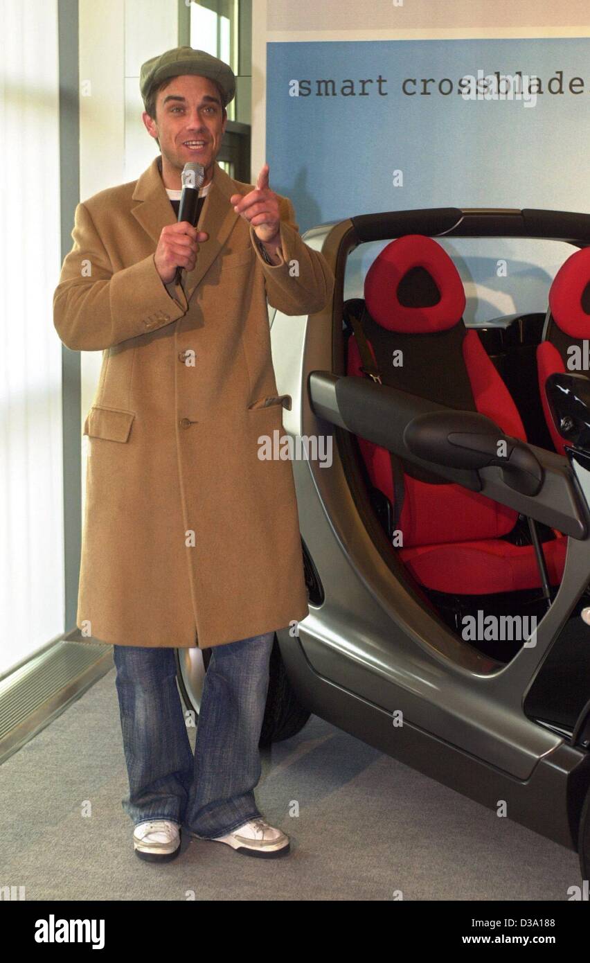Singer robbie williams hi-res stock photography and images - Alamy