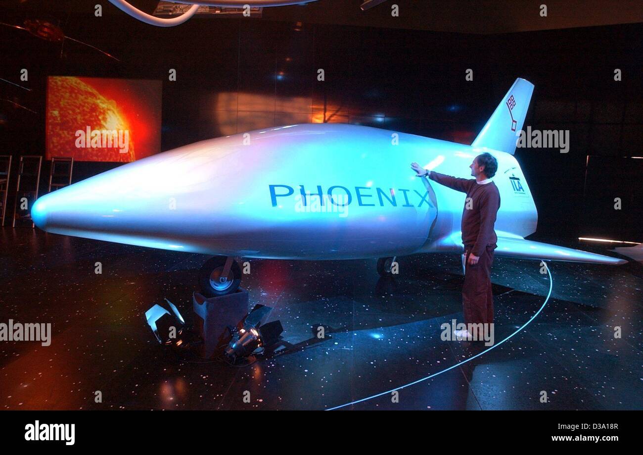 Phoenix model hi-res stock photography and images - Alamy