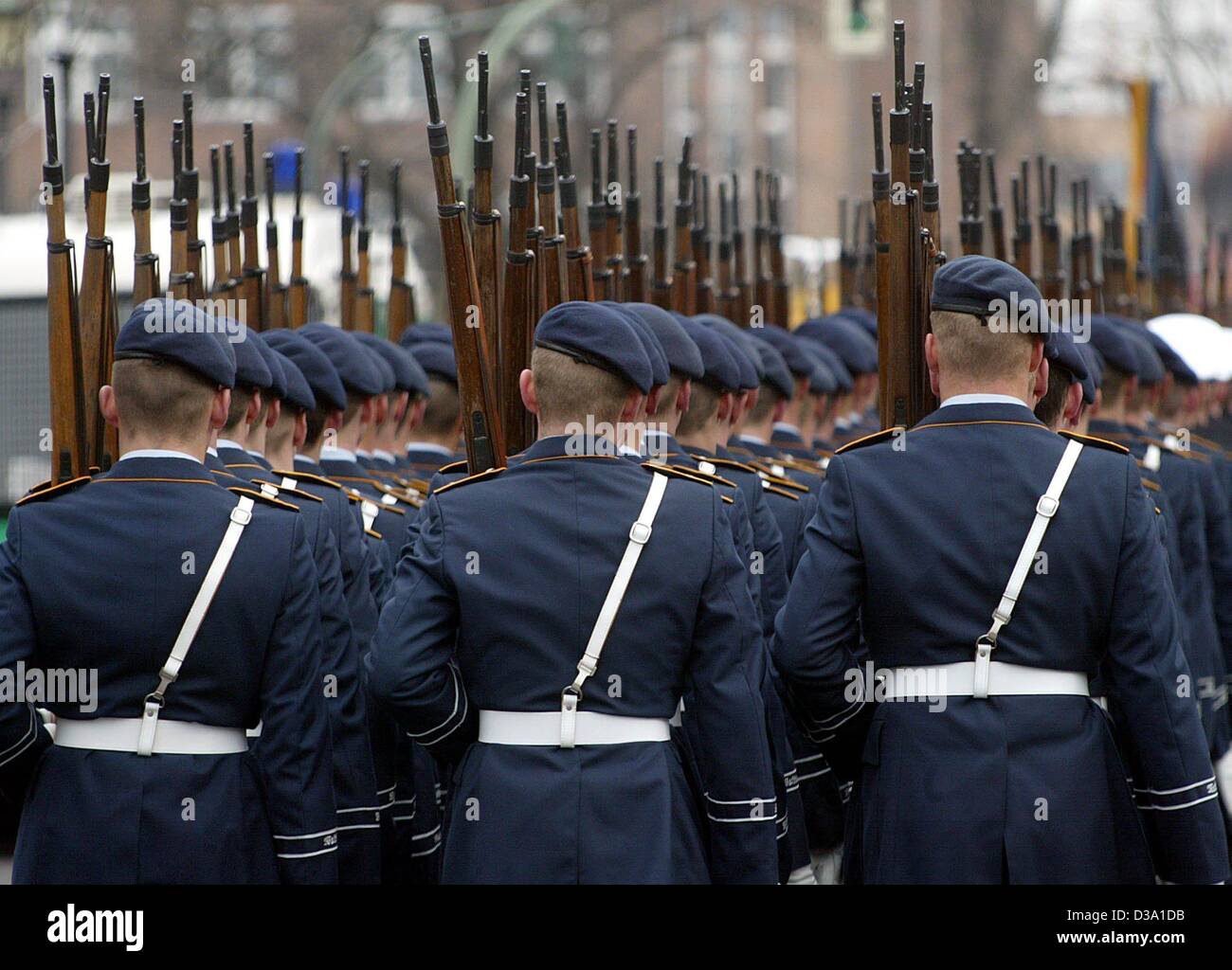 Politics pol defence military army uniform germany hi-res stock ...