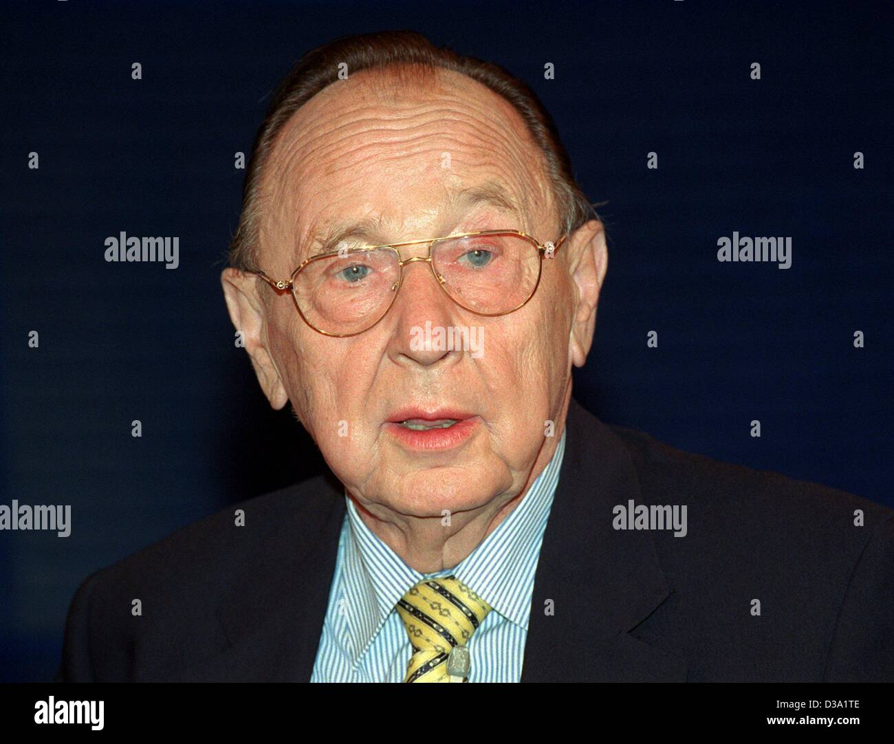 Politics pol people politician serious germany hi-res stock photography ...