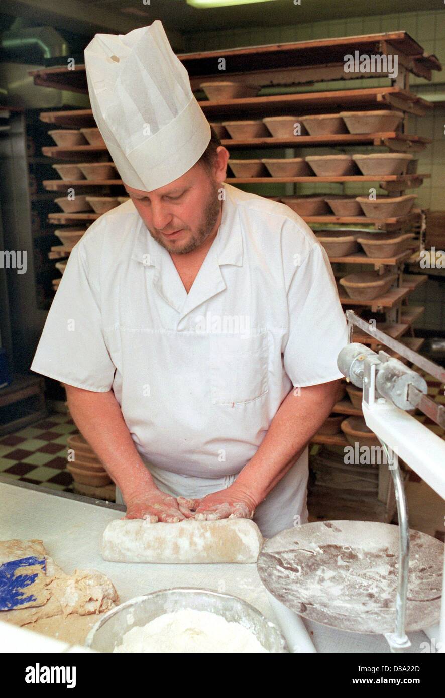 Baker lab hi-res stock photography and images - Alamy