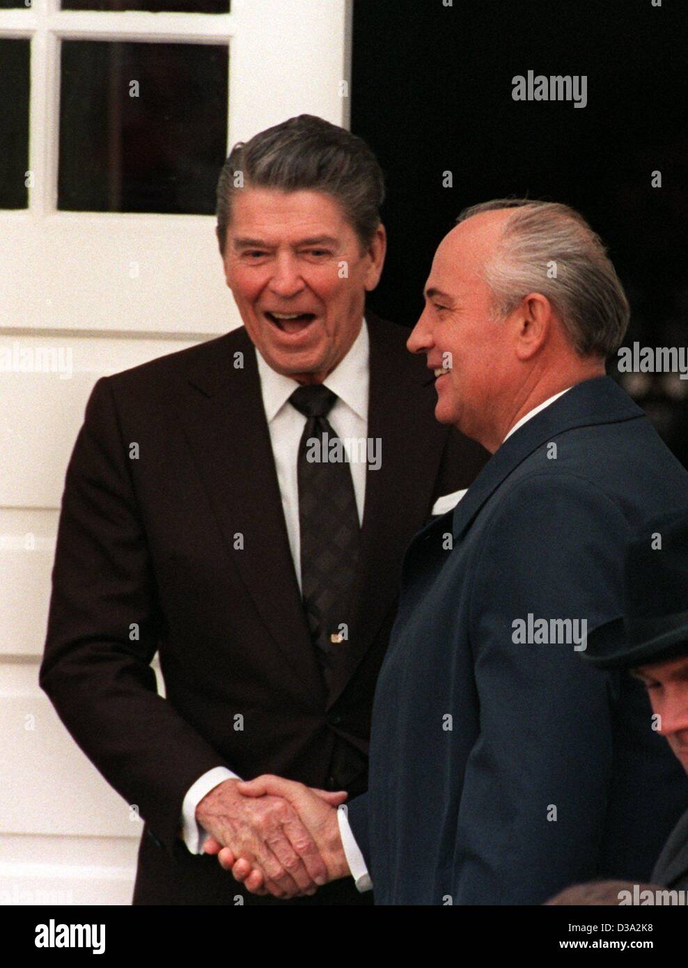 Reagan laughing hi-res stock photography and images - Alamy