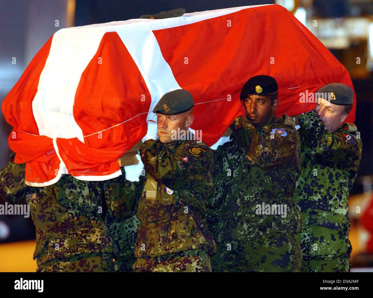 Covered coffin hi-res stock photography and images - Alamy