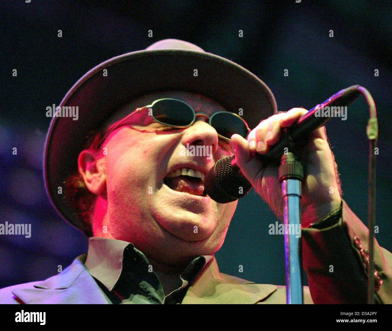 Van morrison hi-res stock photography and images - Alamy