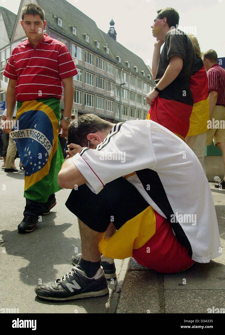 German fan crying hi-res stock photography and images - Alamy