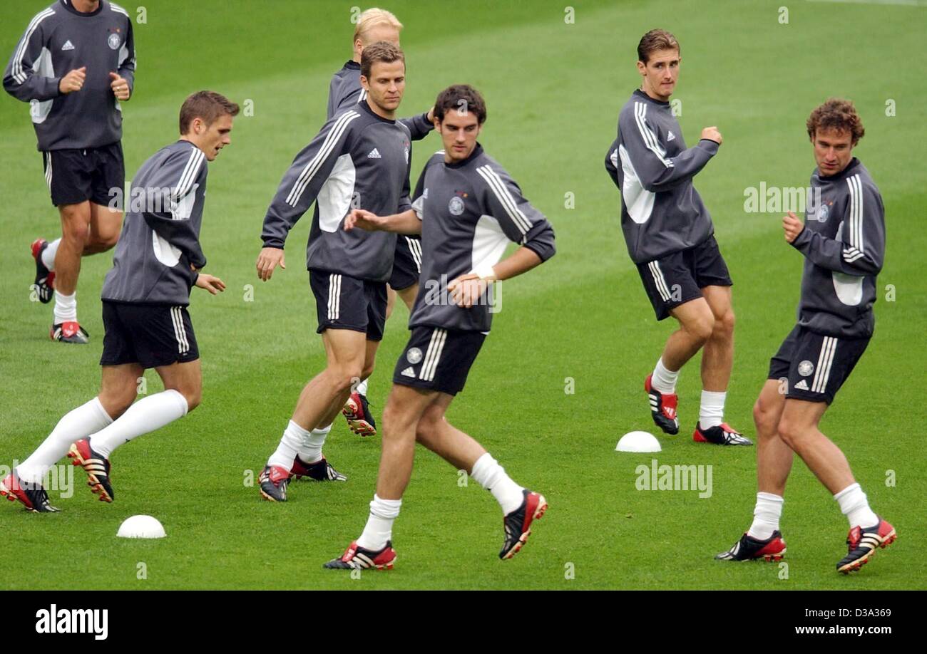 Fifa world cup finals 2002 hi-res stock photography and images - Alamy