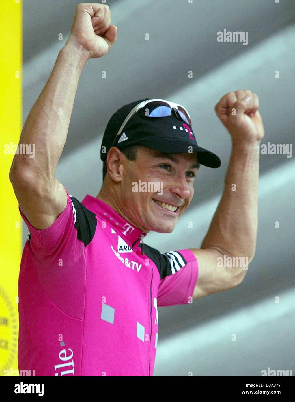 Deutsche telekom team hi-res stock photography and images - Alamy