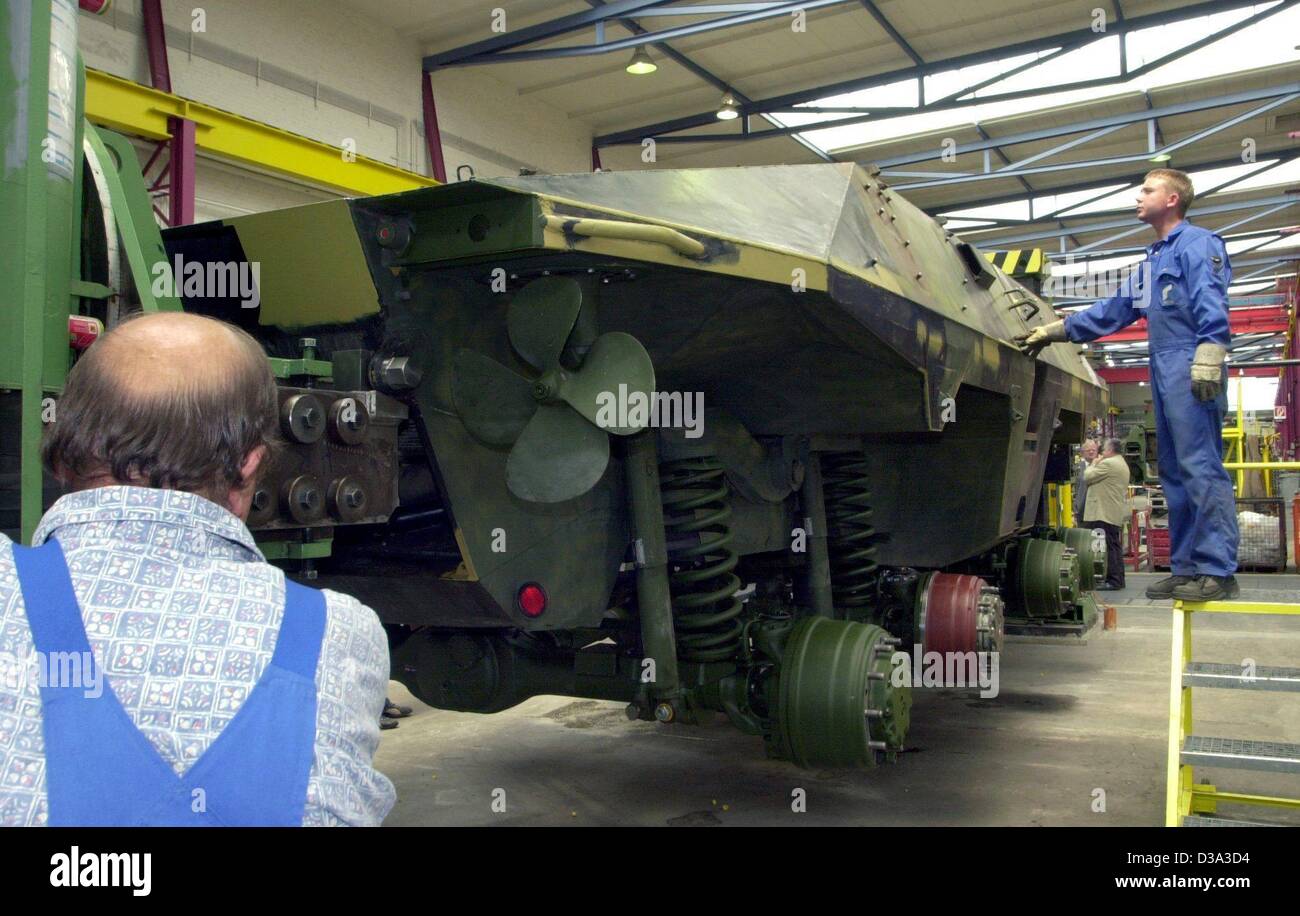 Economy business finance ebf war defence military man tank armament ...