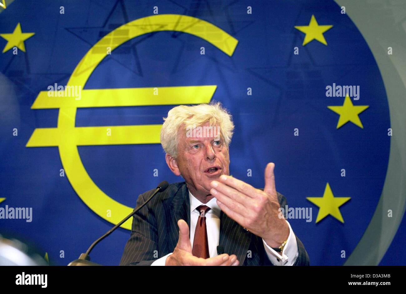 (dpa files) - Wim Duisenberg, President of the European Central Bank ...