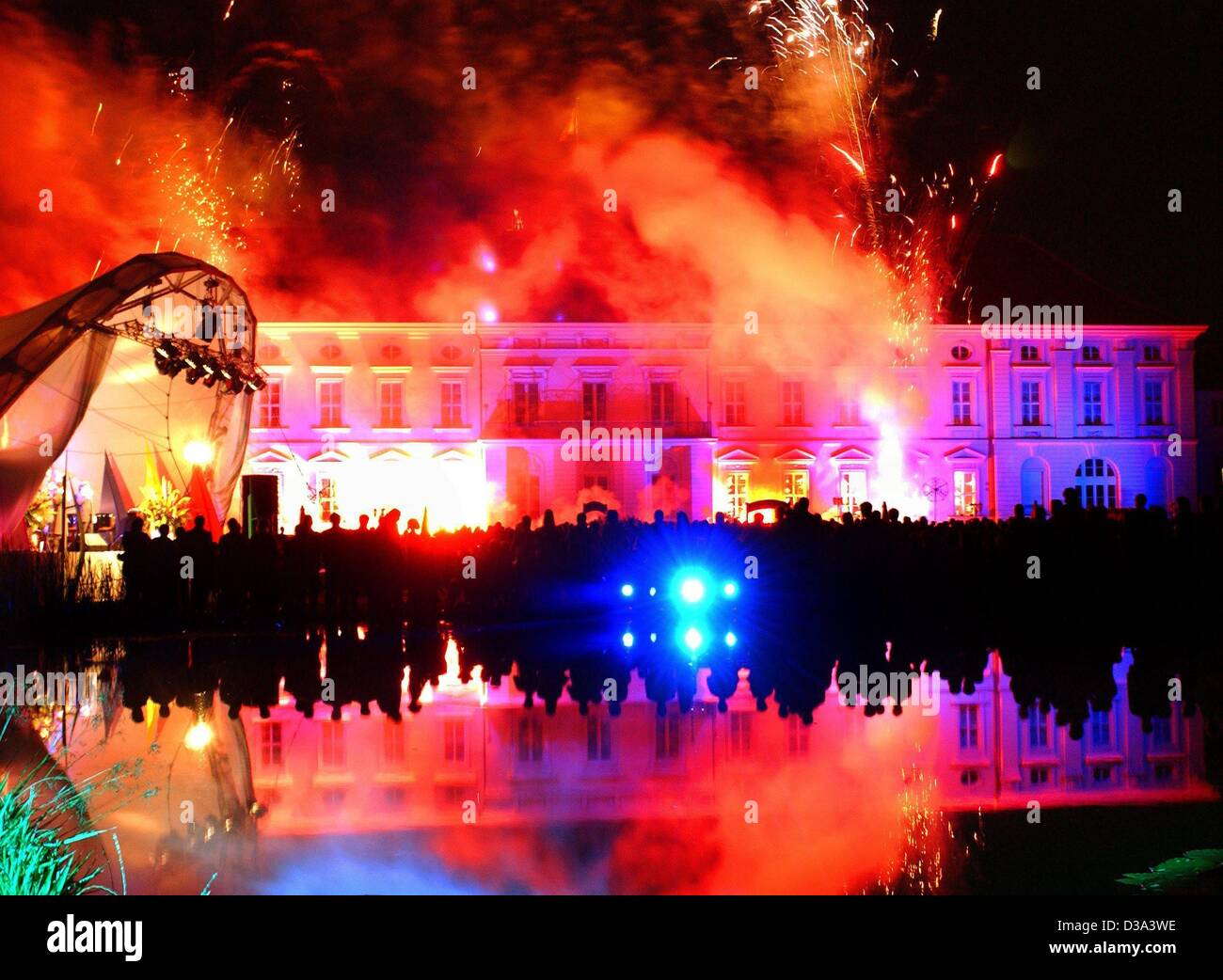 21 june 2002 hi-res stock photography and images - Alamy