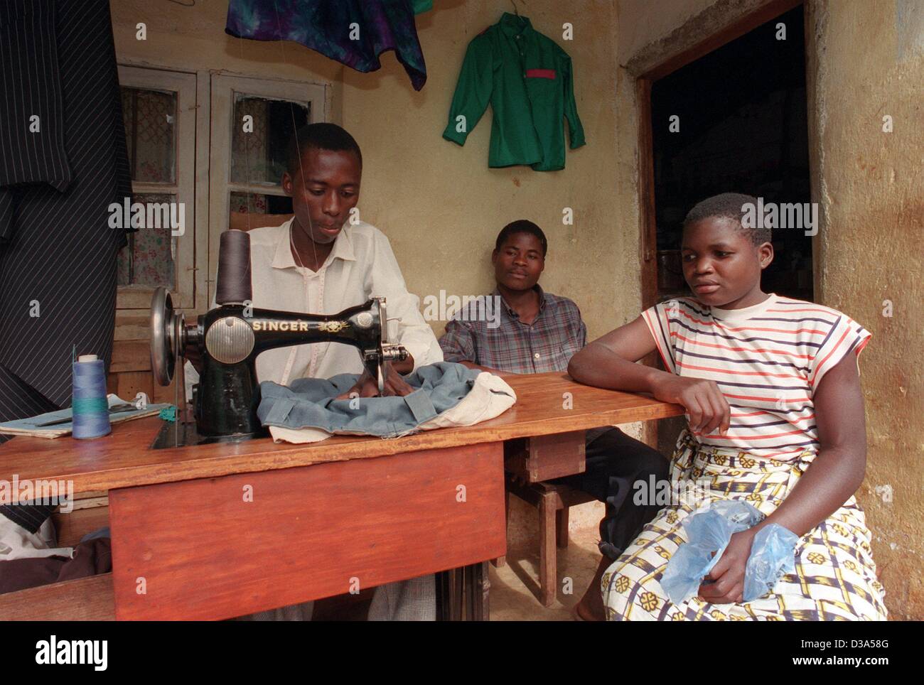 Orphan works hi-res stock photography and images - Alamy