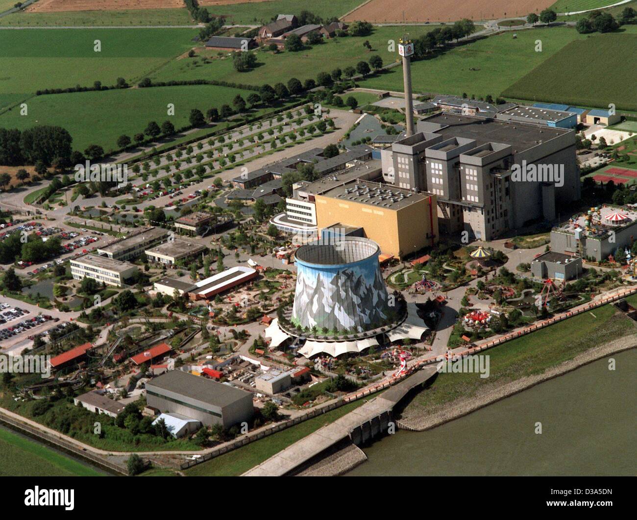 (dpa) - Aa aerial view of the former nuclear power plant in Kalkar ...