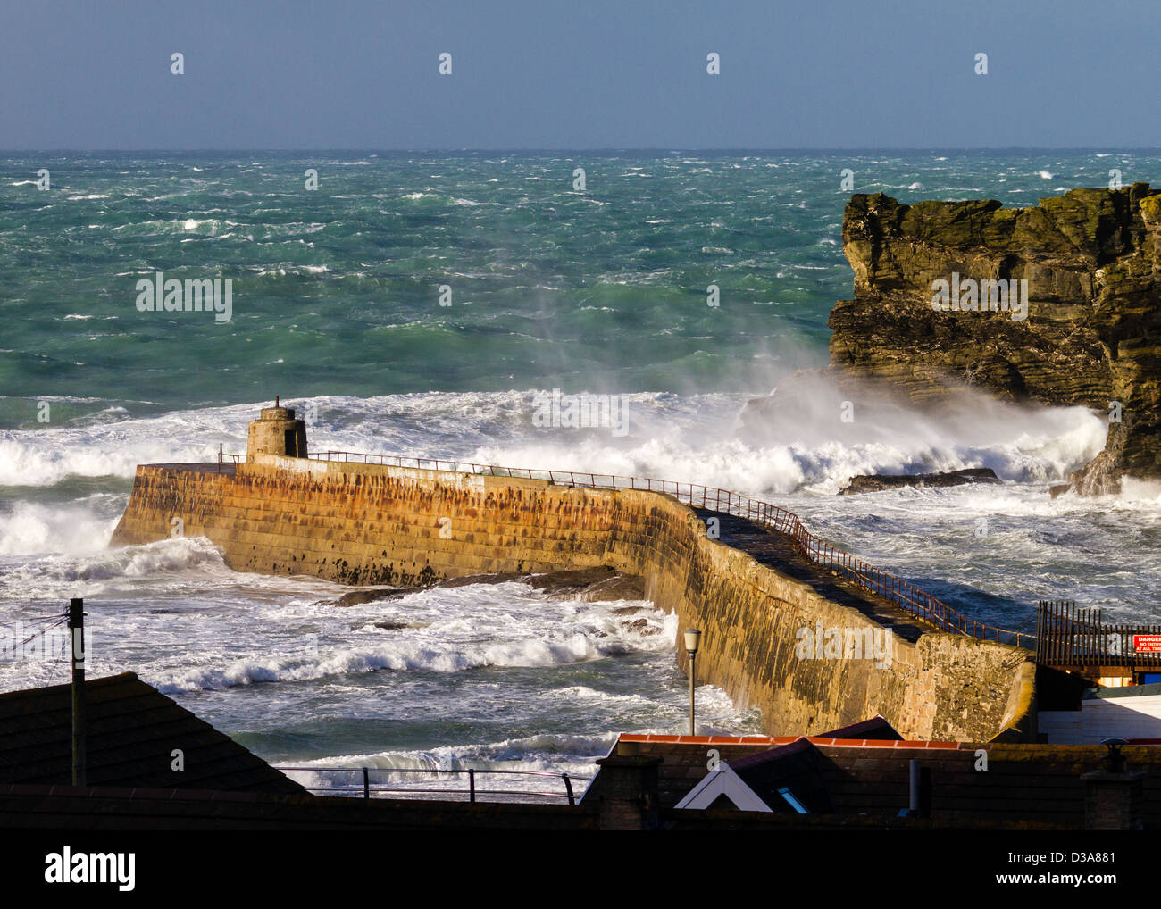 Spume hi-res stock photography and images - Alamy