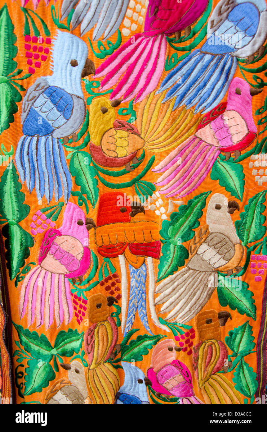 Guatemalan textile hi-res stock photography and images - Alamy