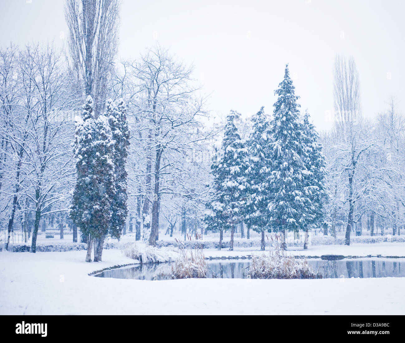 Cold chill hi-res stock photography and images - Alamy