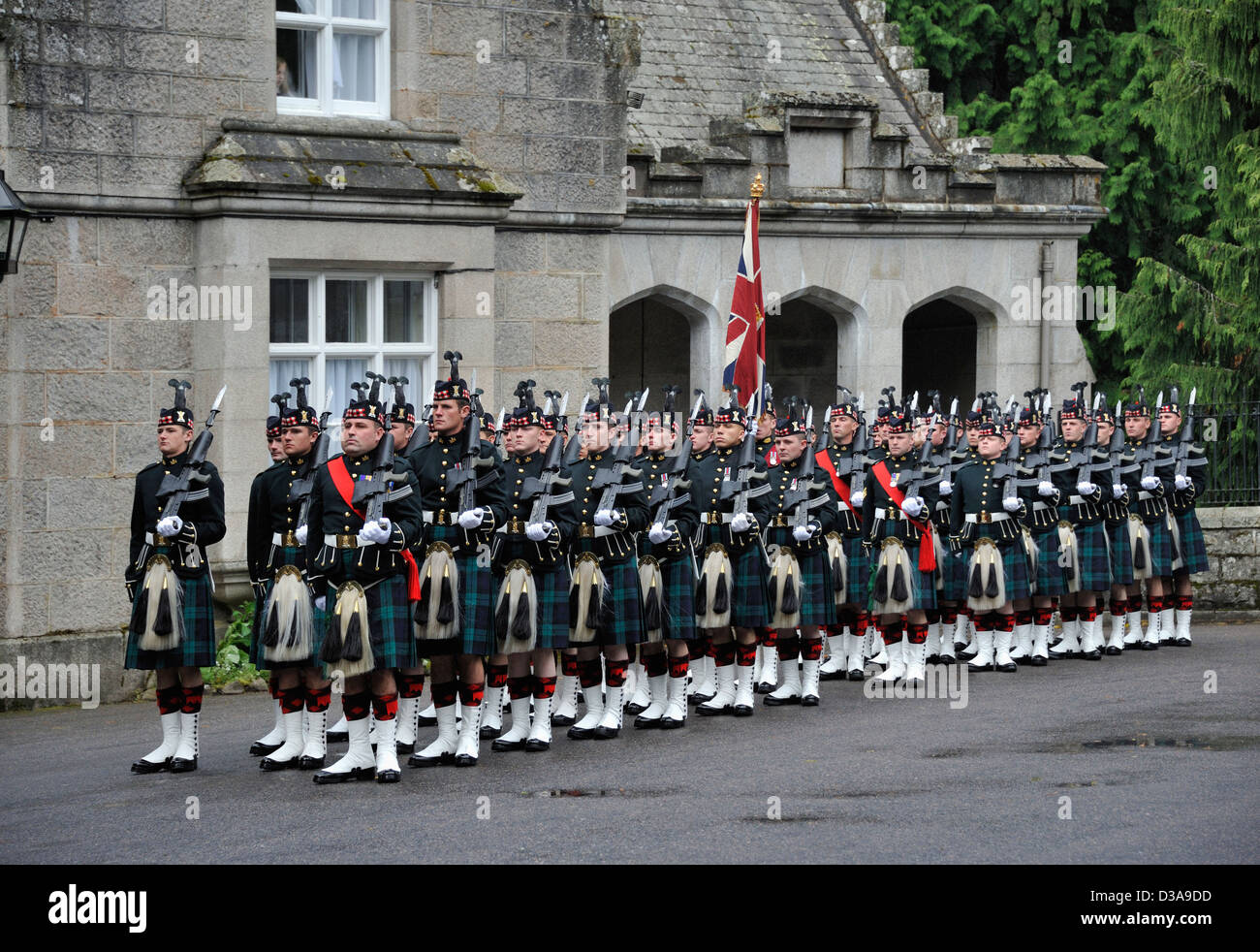 Soldiers of the Argyll and Sutherland Highlanders. Balmoral, Royal ...