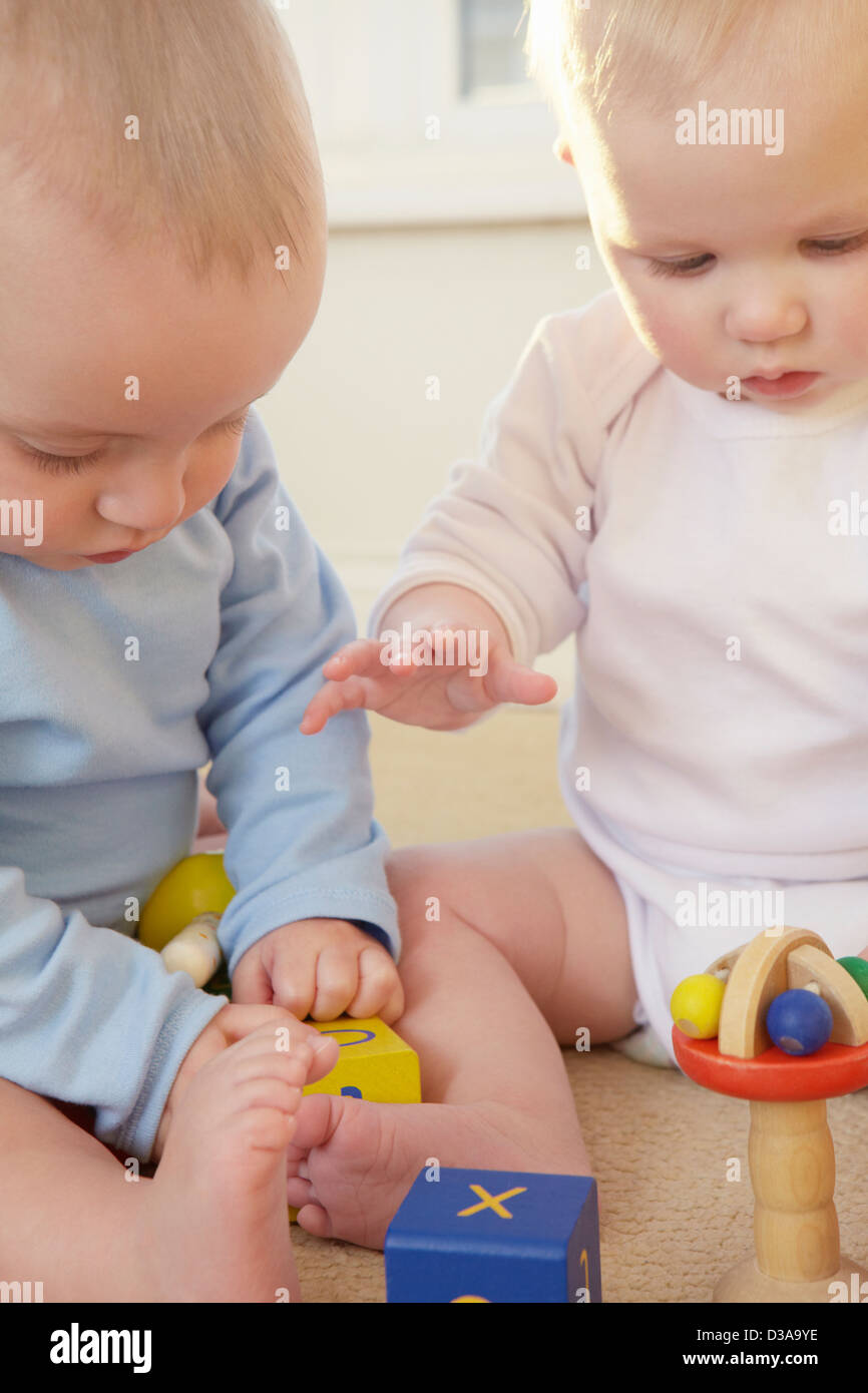 Children playing indoor team hi-res stock photography and images - Alamy