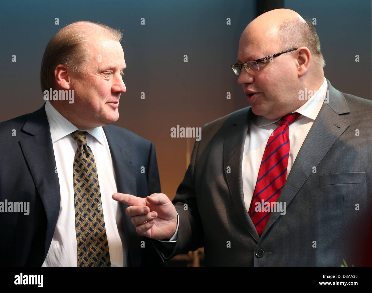 German Environment Minister Peter Altmaier and Vattenfall CEO in ...