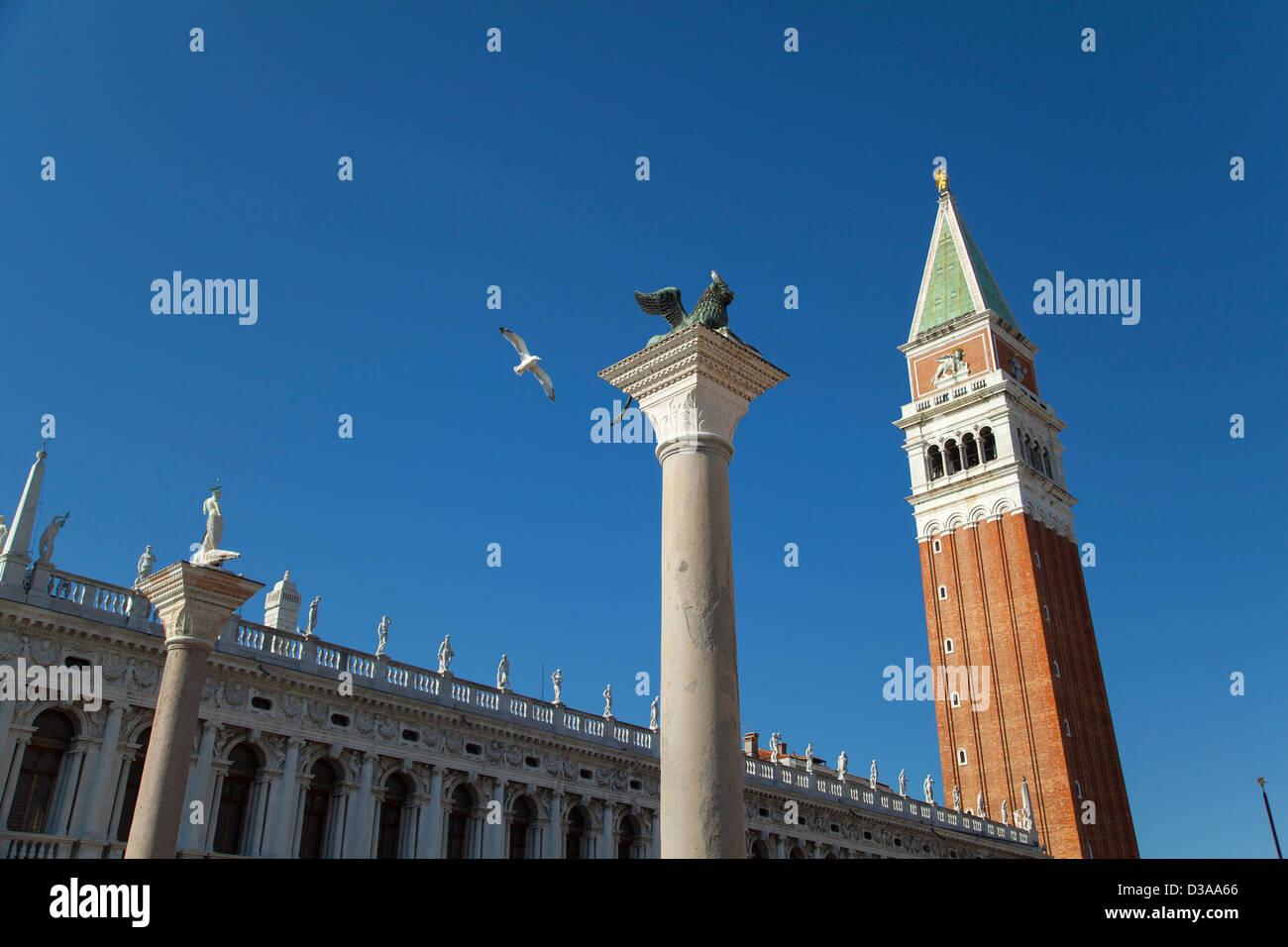 Column tower hi-res stock photography and images - Alamy
