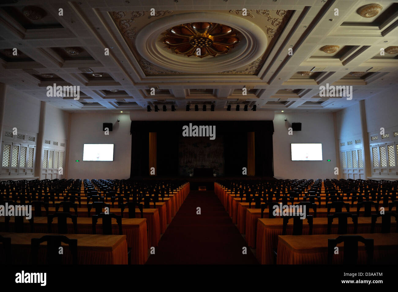 main hall in the temple complex Stock Photo - Alamy