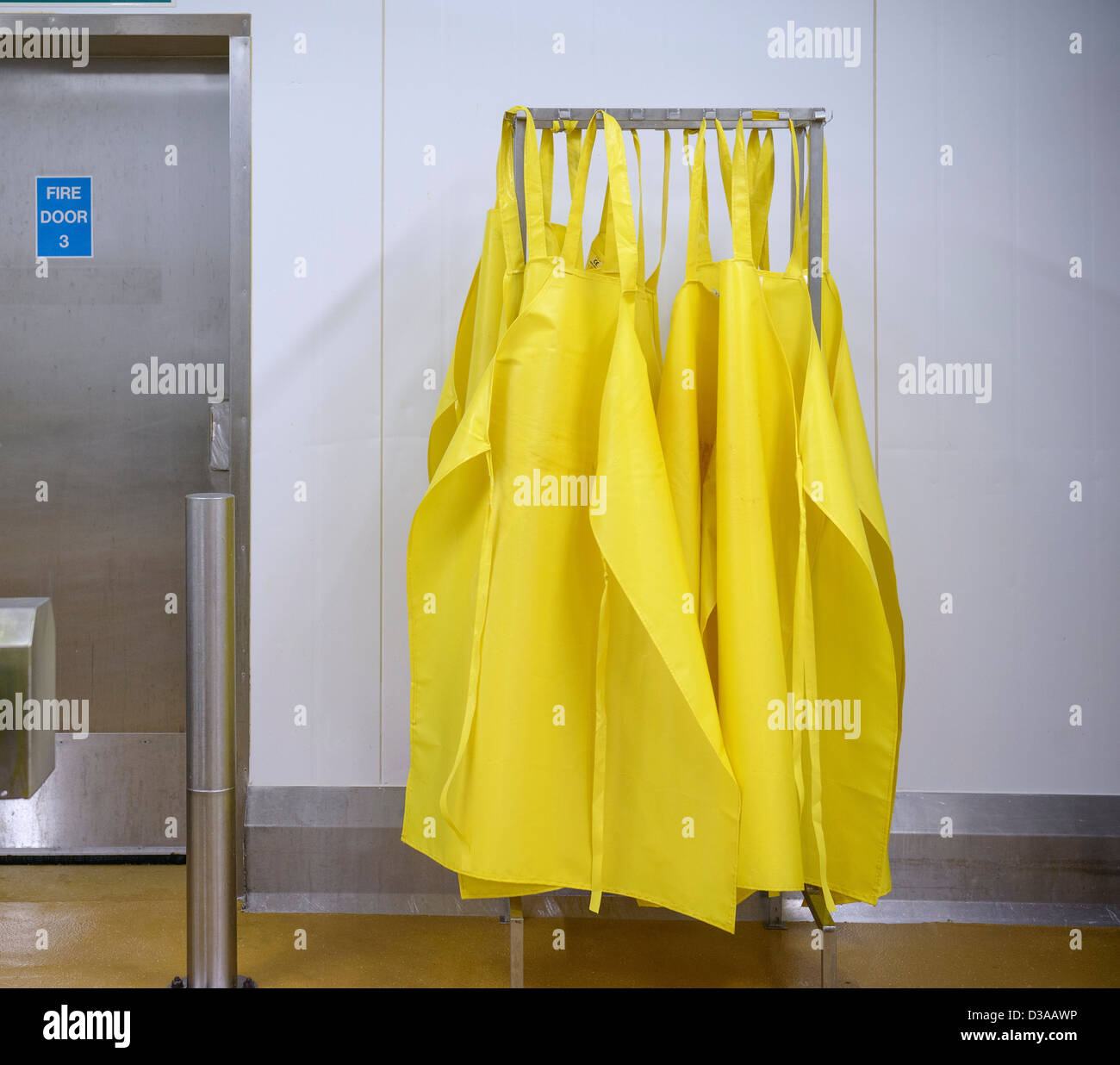 Apron horizontal hi-res stock photography and images - Alamy