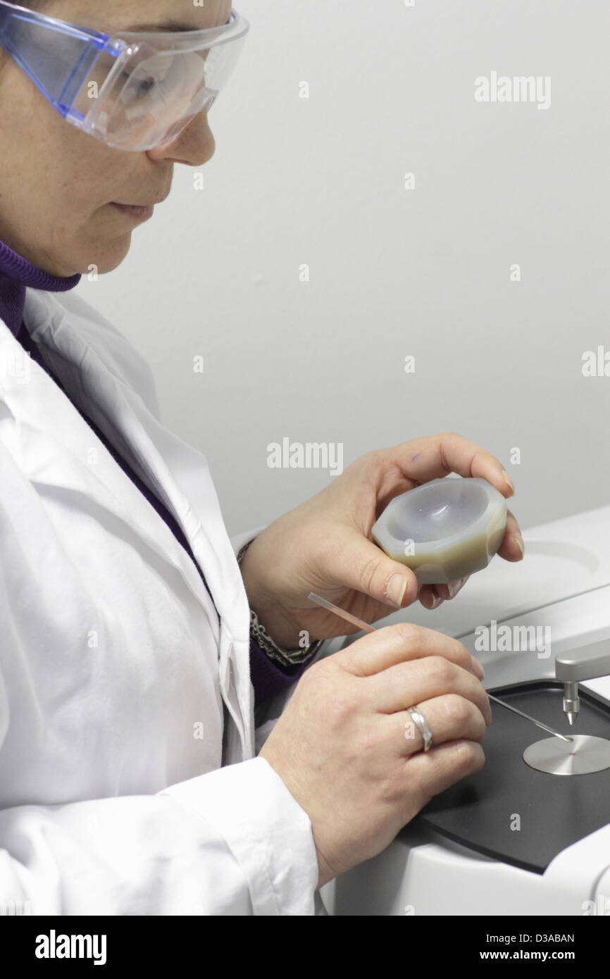 Lab apparatus hi-res stock photography and images - Alamy