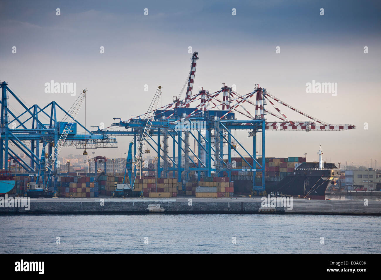 Southern ocean shipyard hi-res stock photography and images - Alamy