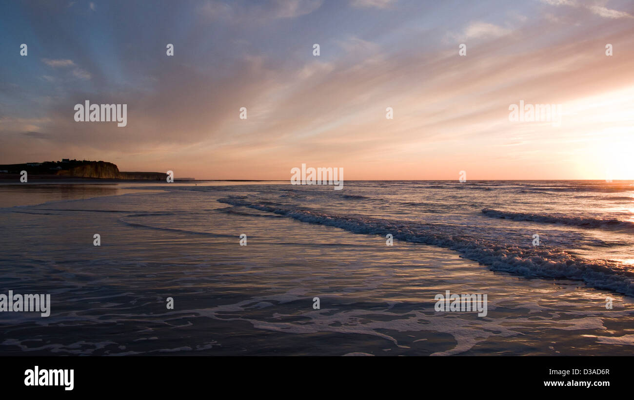 Coastal cliffs moody sunset hi-res stock photography and images - Alamy