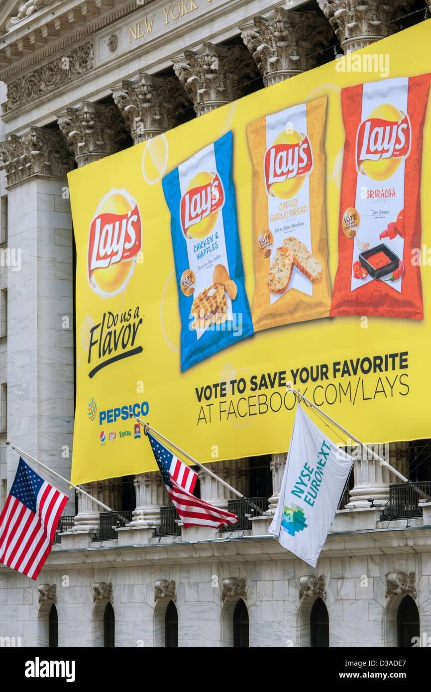 Lays chips hi-res stock photography and images - Alamy