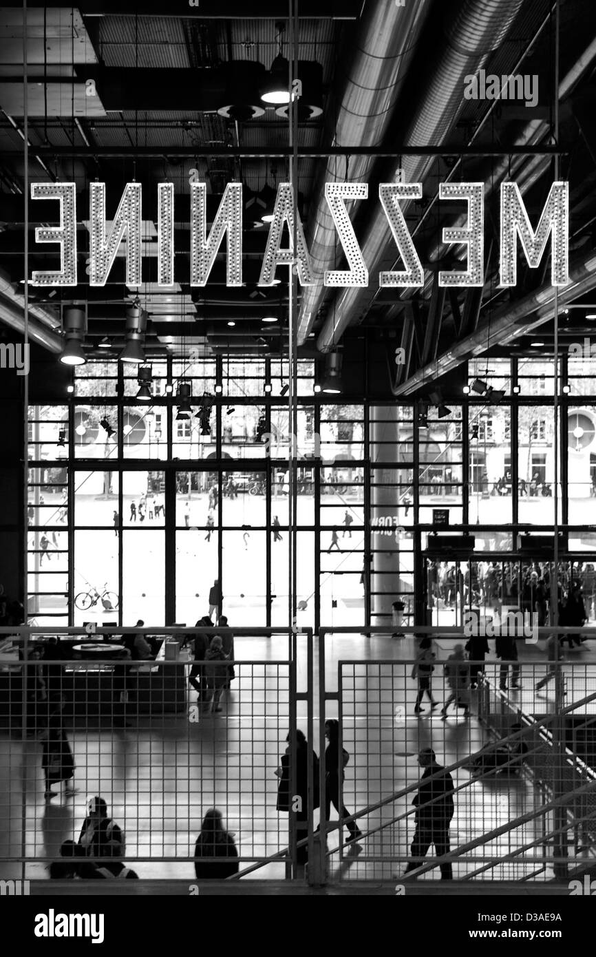 Mezzanine hi-res stock photography and images - Alamy