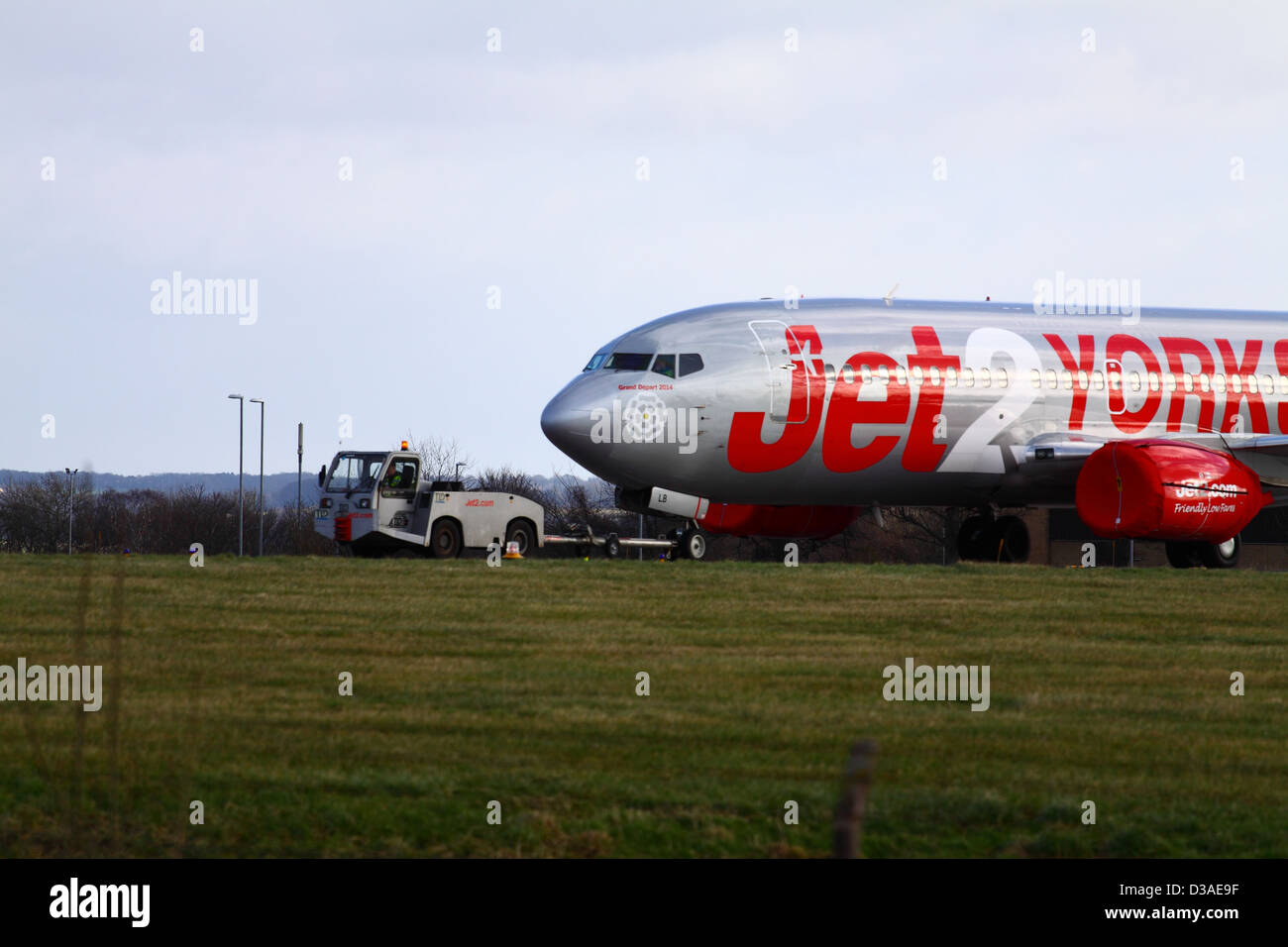 Jet2 com tail plane hi-res stock photography and images - Alamy