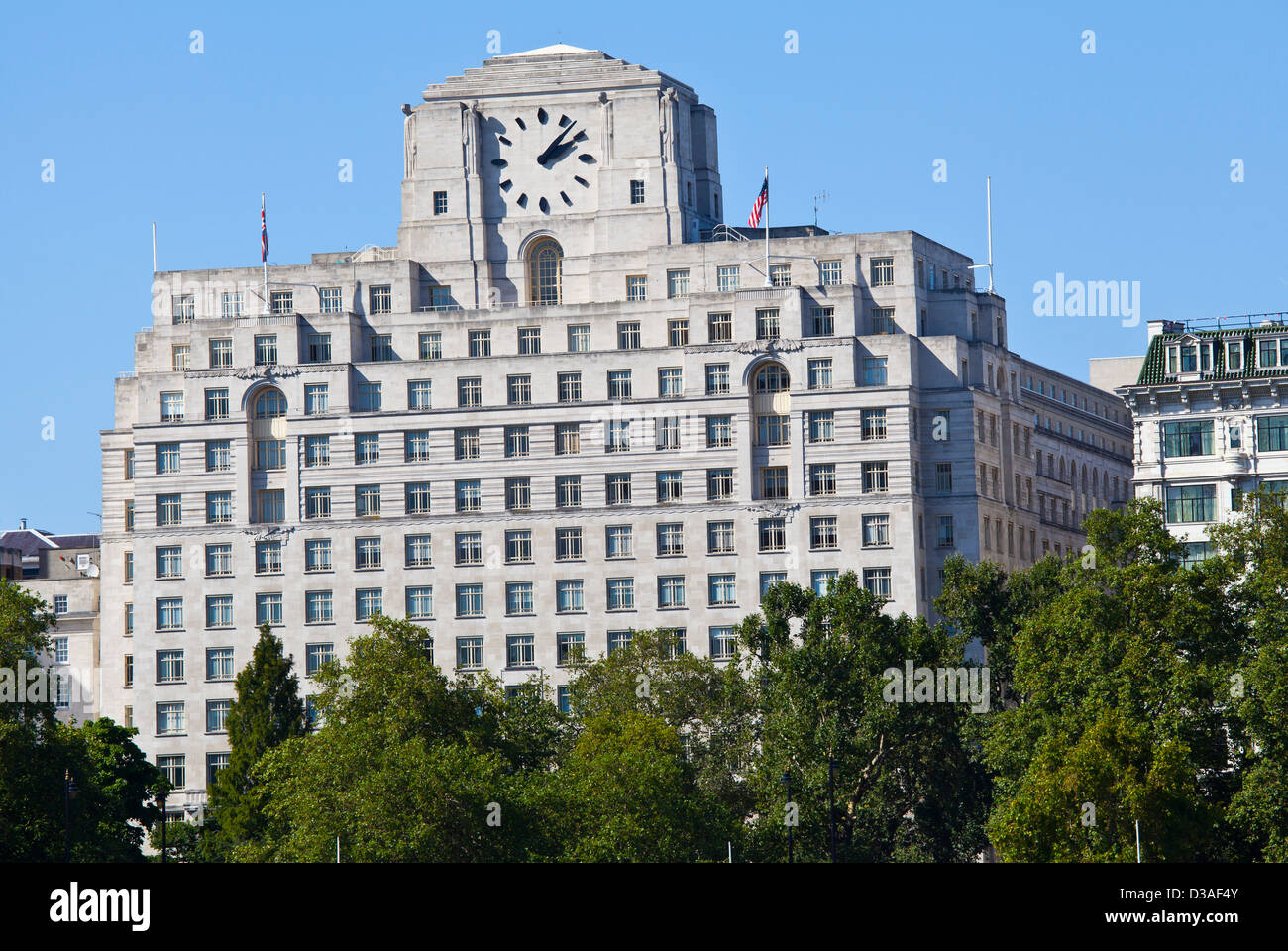 Shell mex house hi-res stock photography and images - Alamy