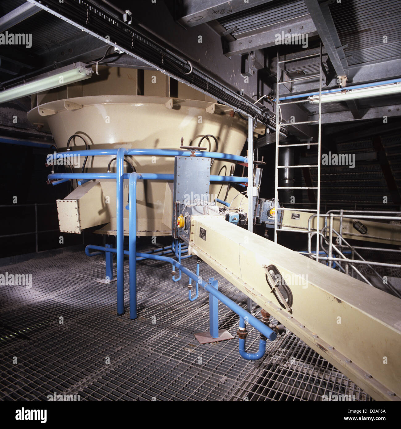 Slag treatment plant hi-res stock photography and images - Alamy