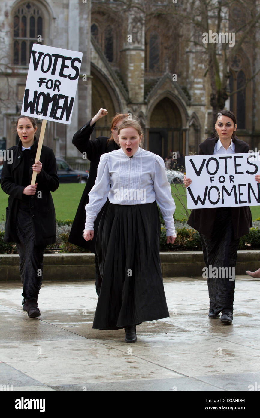 Suffragettes uk 20th century hi-res stock photography and images - Alamy
