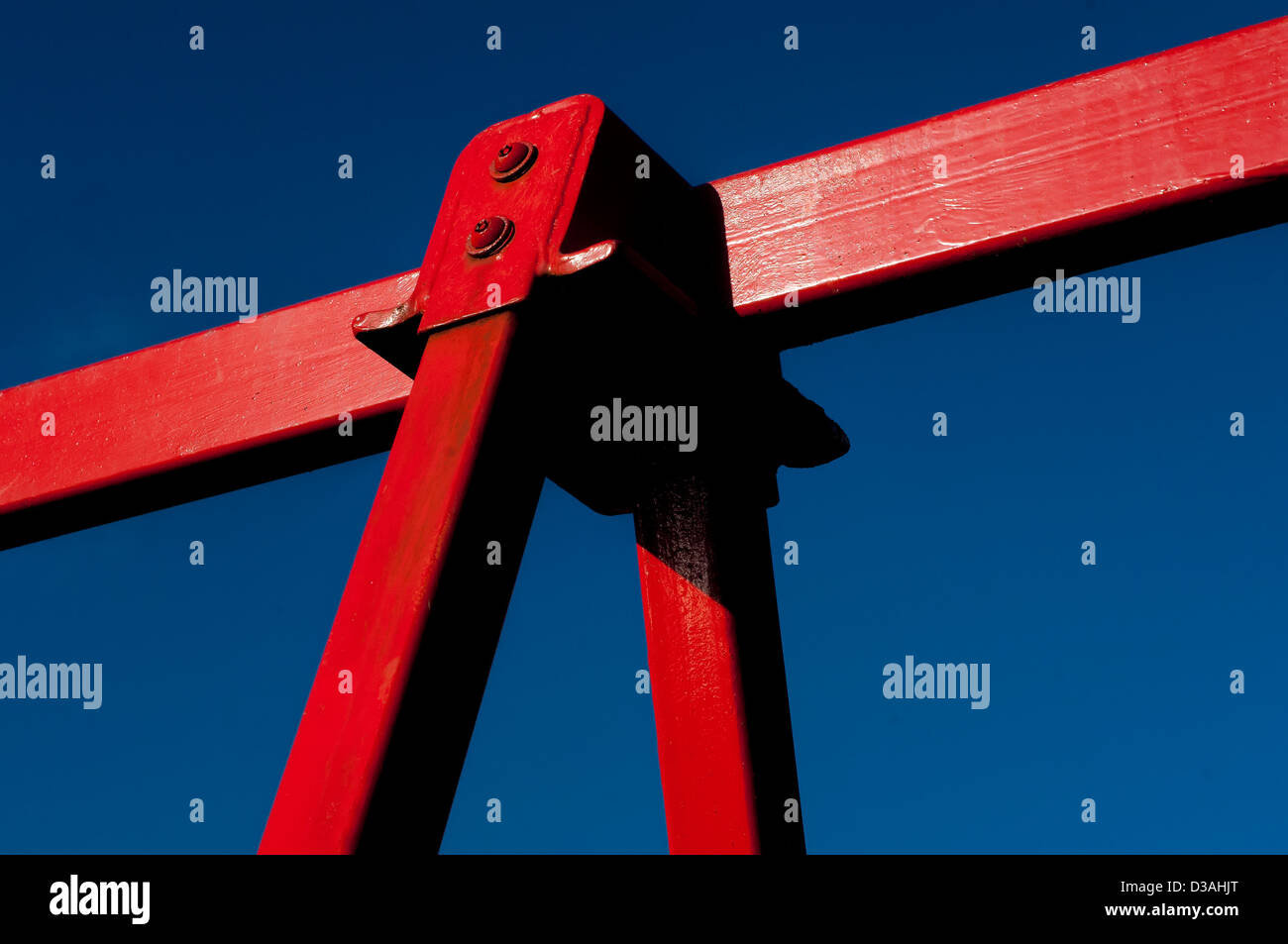 Steel beams girders hi-res stock photography and images - Alamy