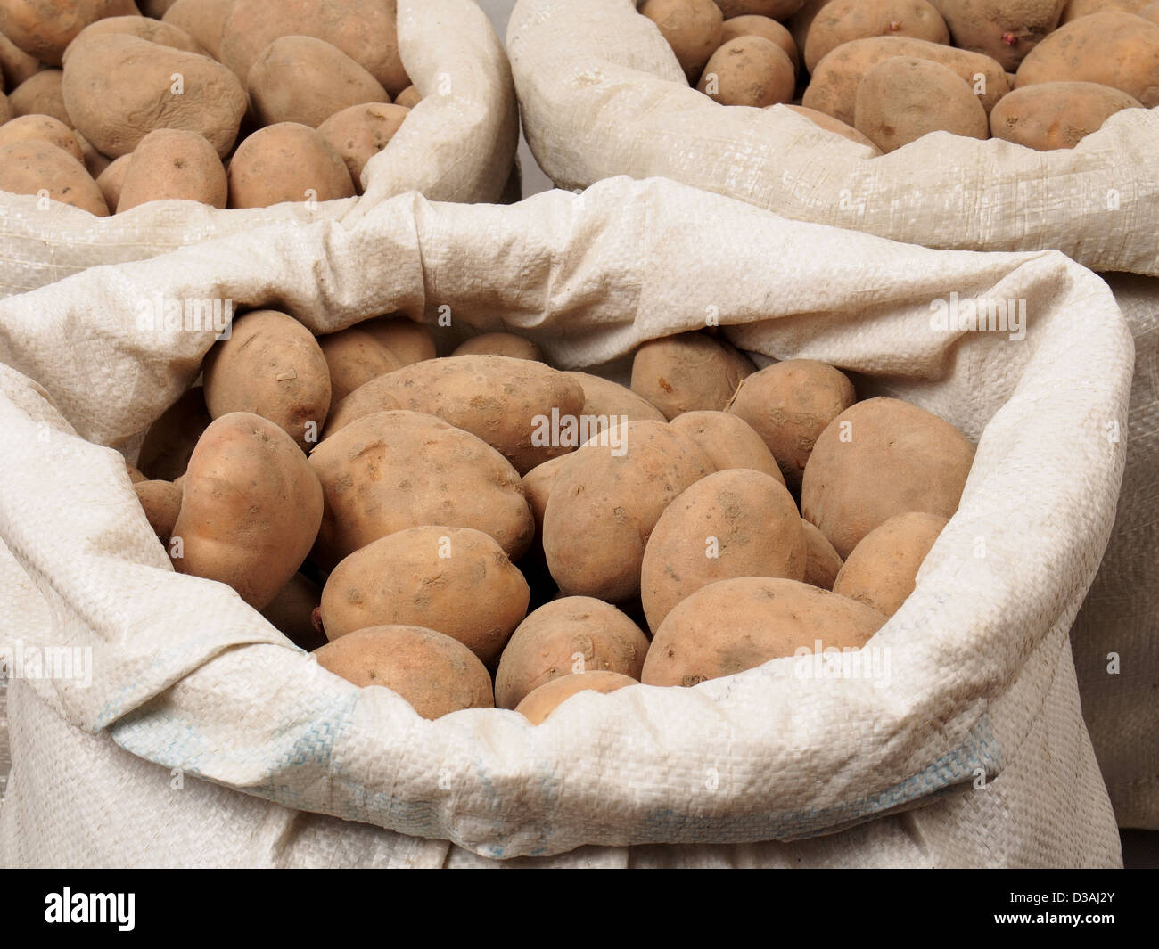 Bags of potatoes hi-res stock photography and images - Alamy