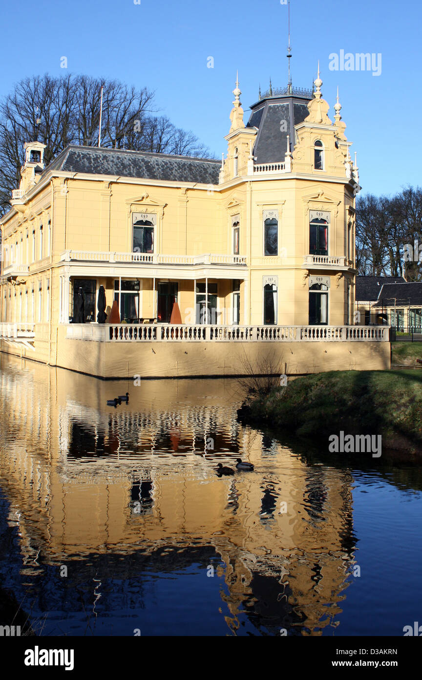 Borg Nienoord on the estate Nienoord in The Netherlands Stock Photo - Alamy