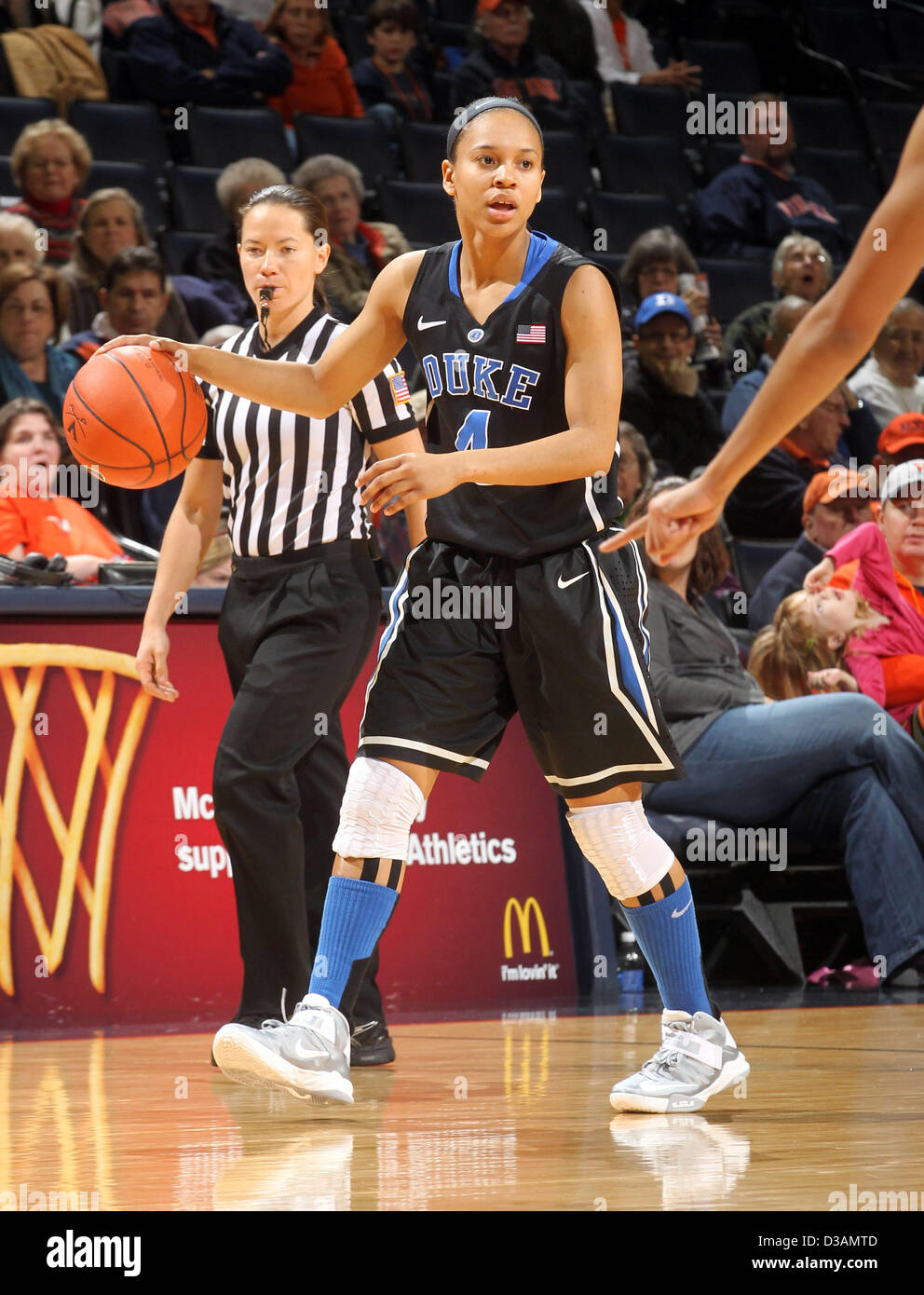 4 handles hi-res stock photography and images - Alamy