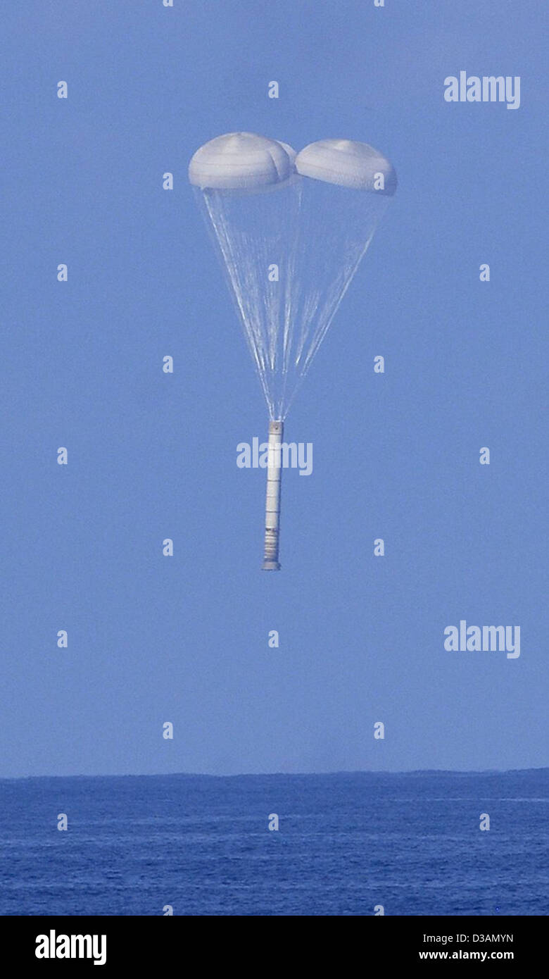 Space Shuttle Solid Rocket Boosters (NASA, 4/29/09 Stock Photo - Alamy