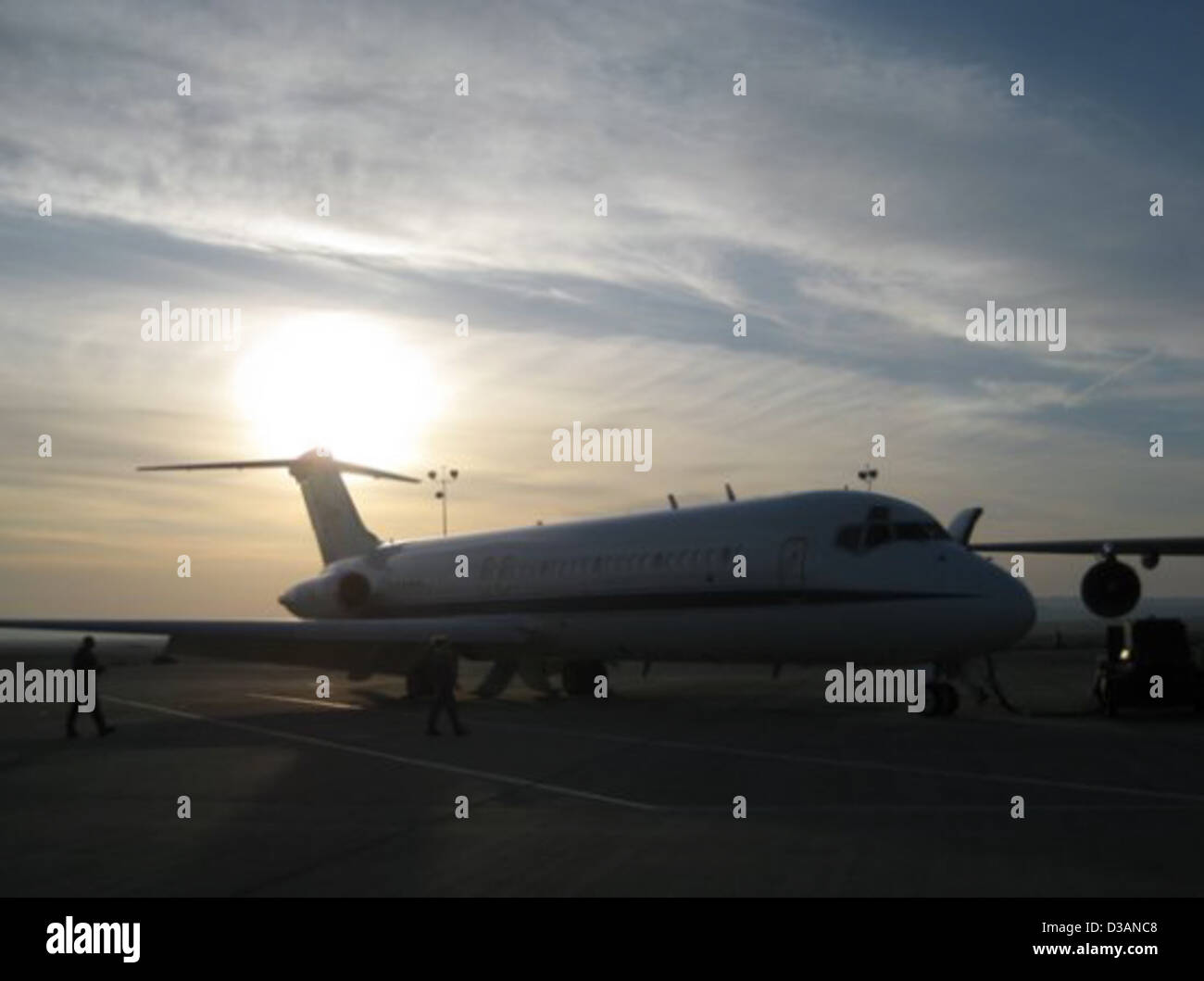 Space Shuttle Atlantis makes a ferry flight from California to El Paso ...