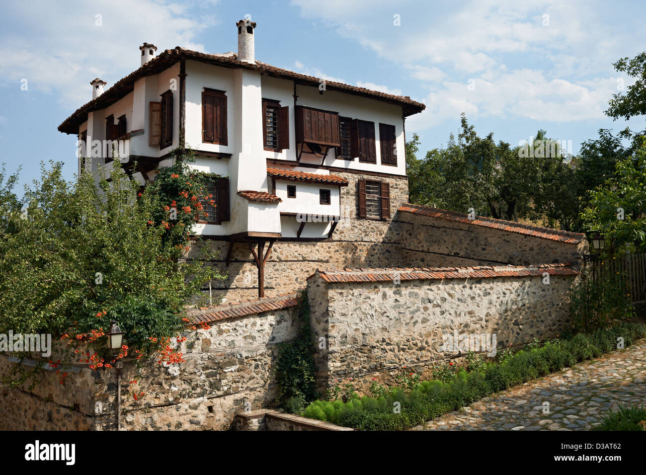 Bulgarian houses hi-res stock photography and images - Alamy