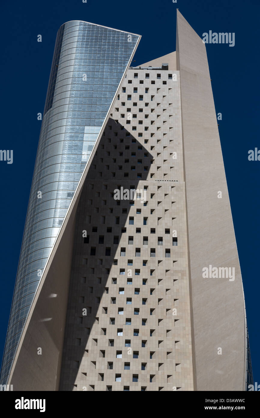 summit Al Hamra Tower, Kuwait City, Kuwait Stock Photo - Alamy