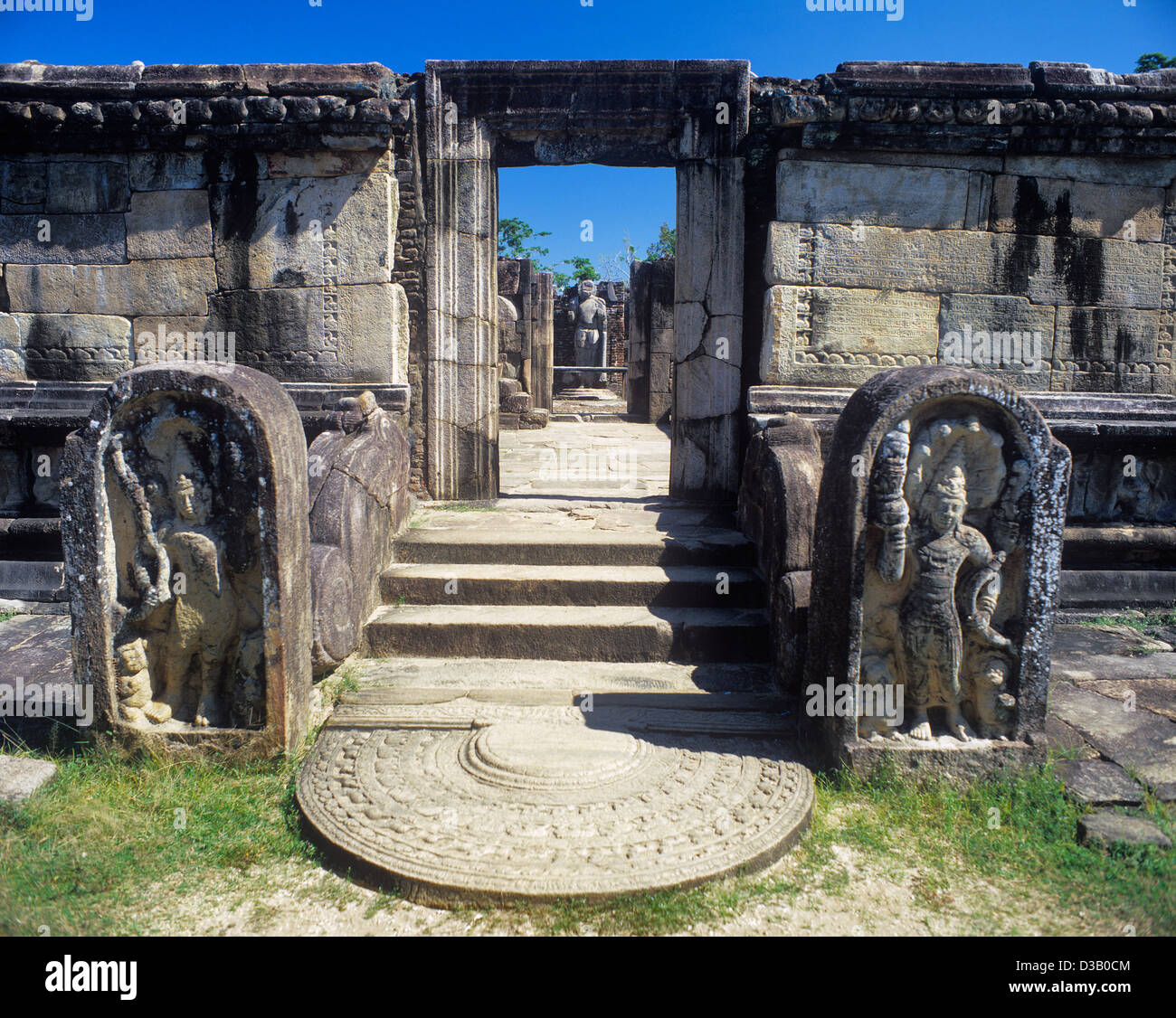 Sandakada pahana hi-res stock photography and images - Alamy