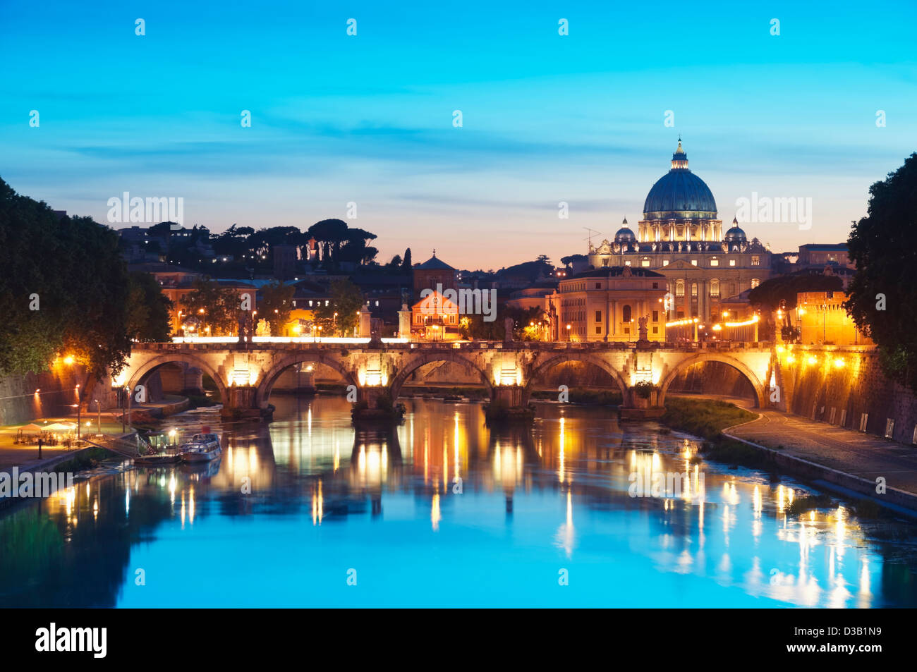 River Tiber in Rome - Italy Stock Photo - Alamy
