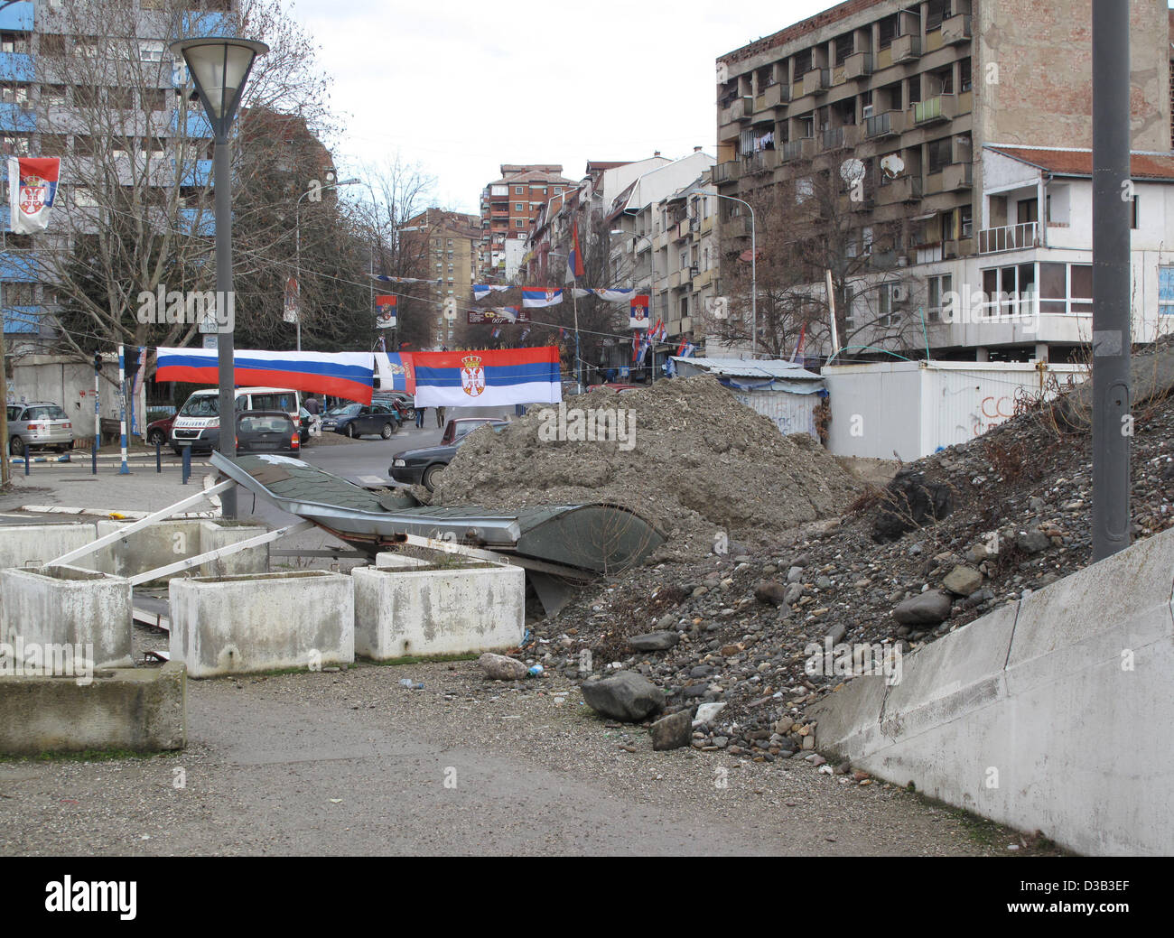 Mitrovica bridge hi-res stock photography and images - Alamy