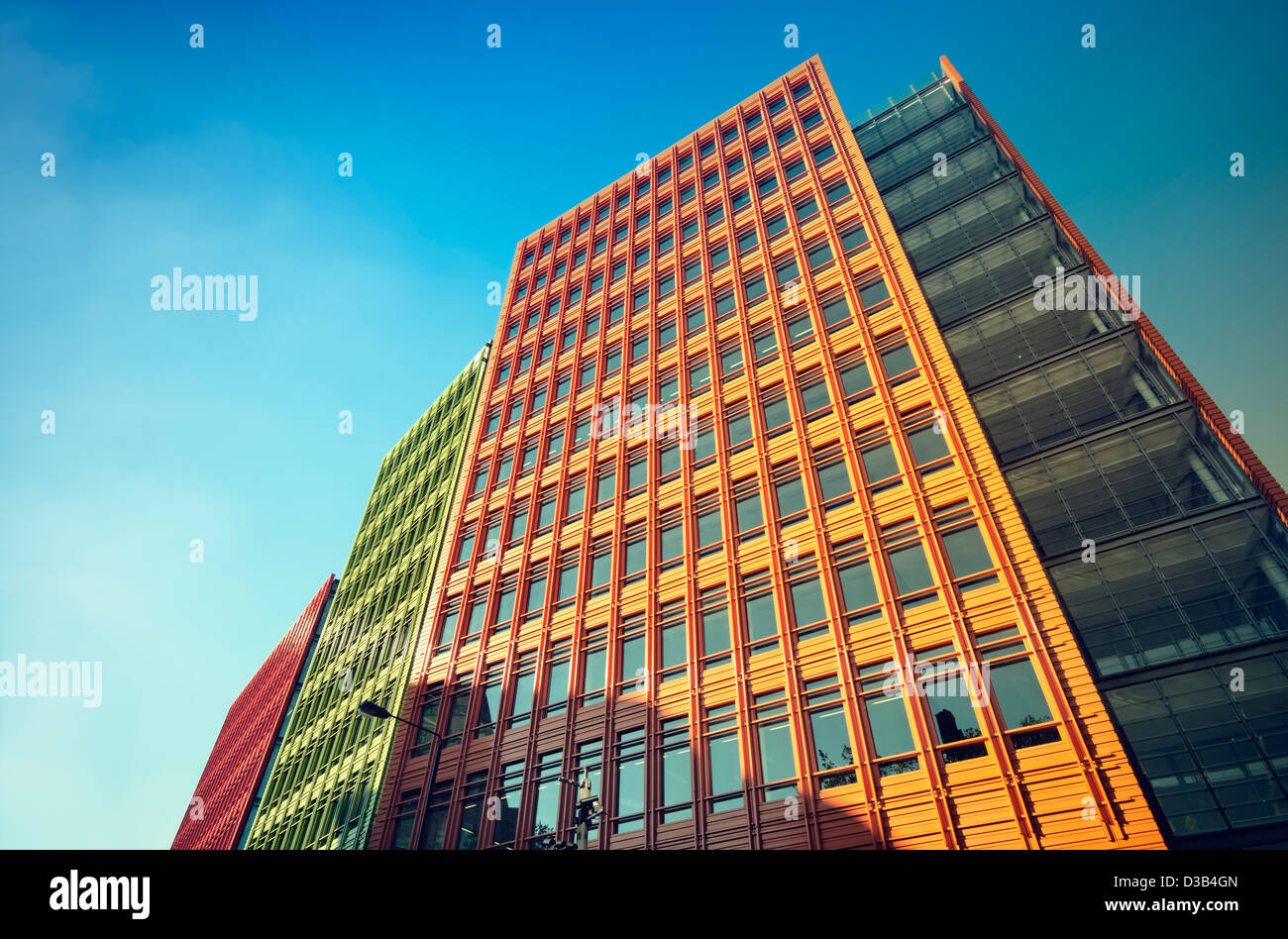 Office buildings uk hi-res stock photography and images - Alamy