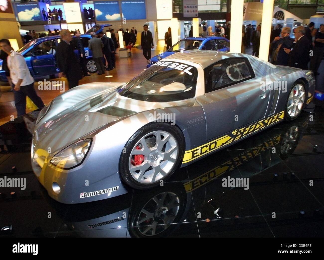 (dpa) - Opel presents the new ecological sportscar Eco Speedster at the ...